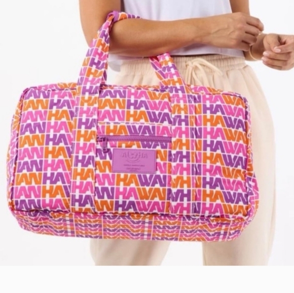 ALOHA Collection | Bags | Aloha Collection Hawaiian Airlines Duffle ...